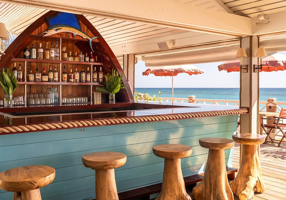 Coral Sands Beach Bar | Open-Air Bar & Restaurant | Harbour Island
