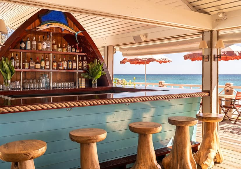 Coral Sands Beach Bar | Open-Air Bar & Restaurant | Harbour Island